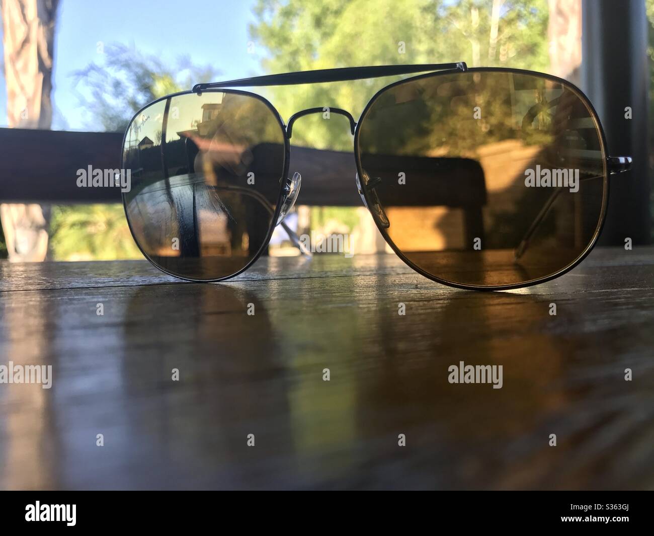 Tint sunglasses hi-res stock photography and images - Alamy