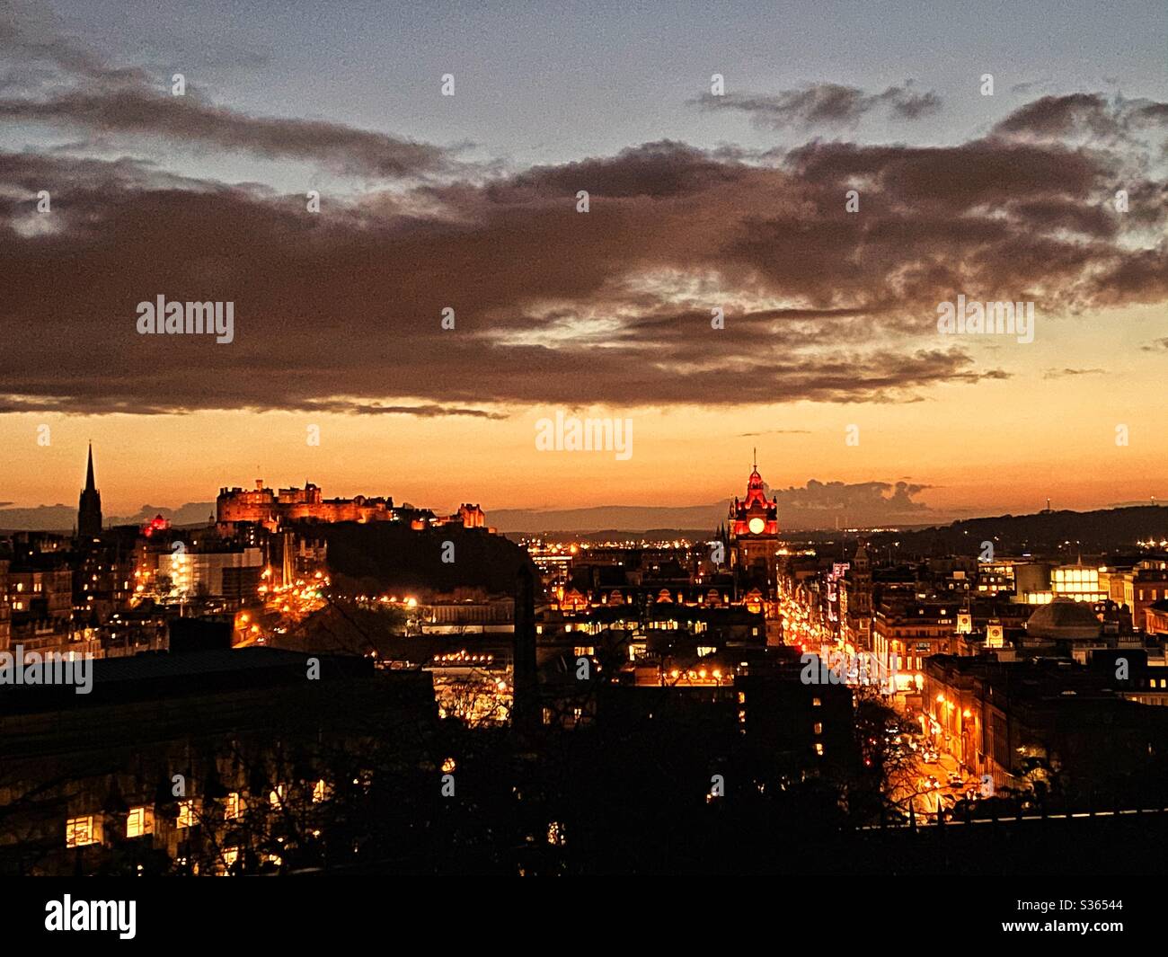 Edinburgh sunset hi-res stock photography and images - Alamy