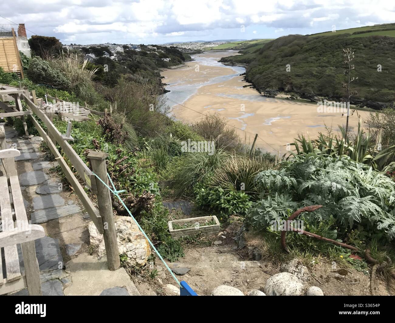 Cornwall estuary hi-res stock photography and images - Alamy