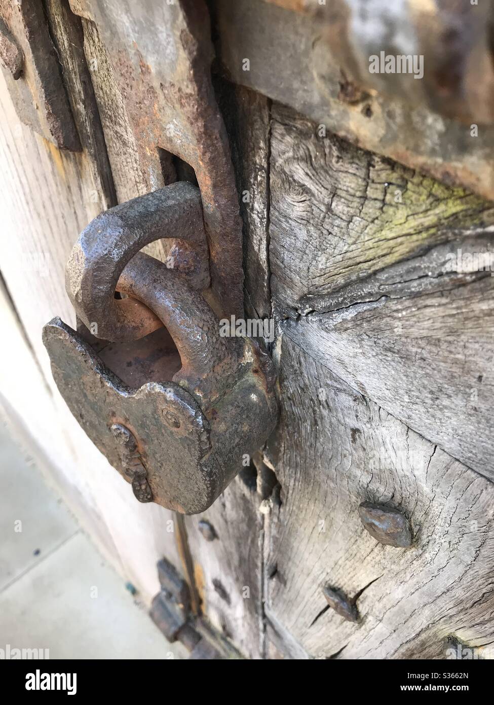 Heavy padlock hi-res stock photography and images - Alamy