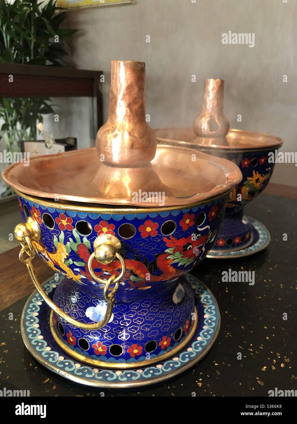 Hot pots hi-res stock photography and images - Alamy