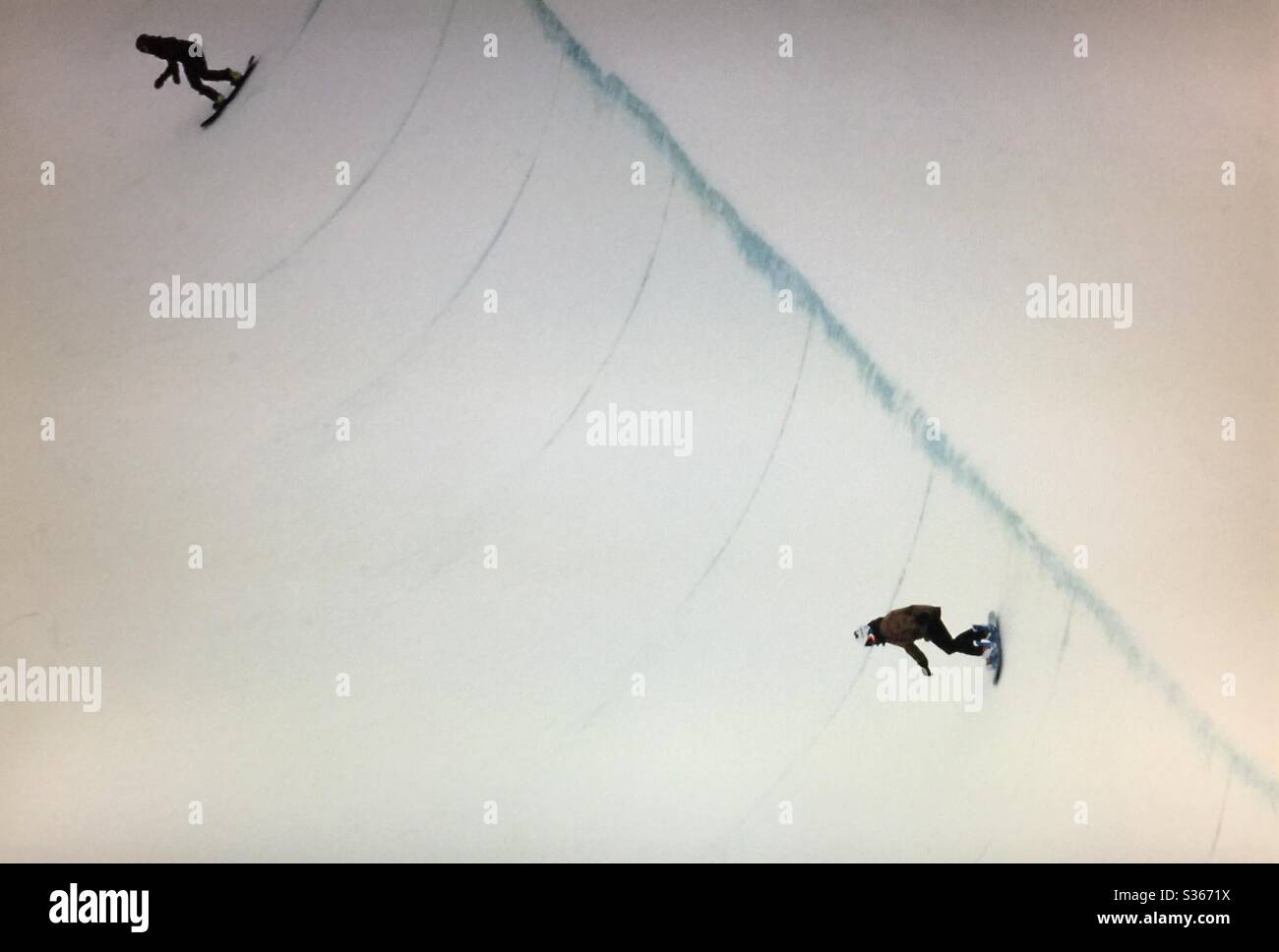 Half pipe hi-res stock photography and images - Alamy