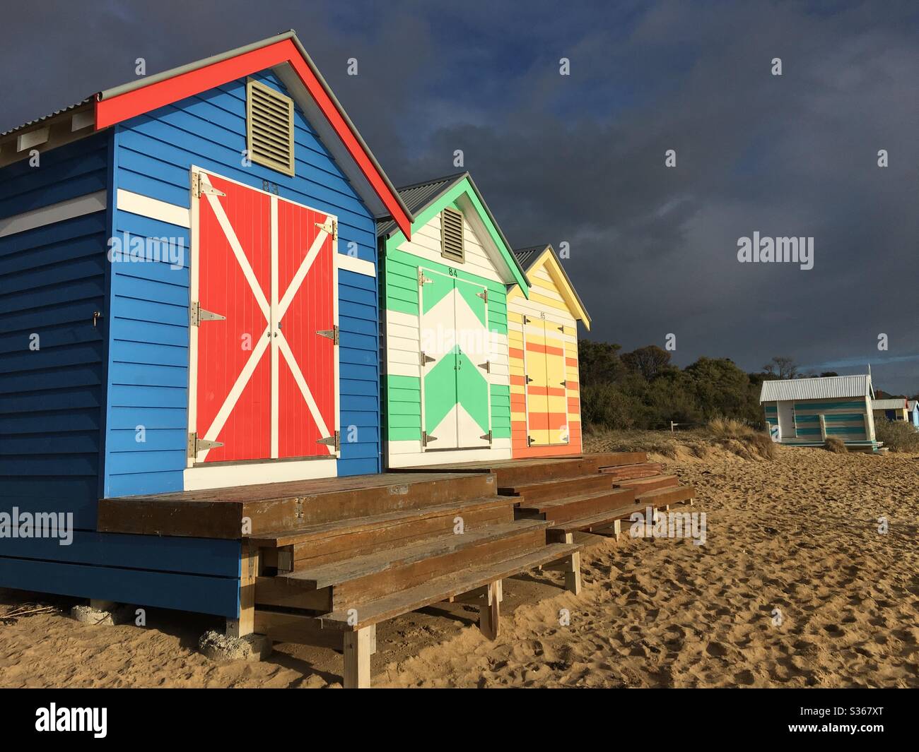 Colourful beach huts on Brighton Beach in Melbourne, Australia Stock ...