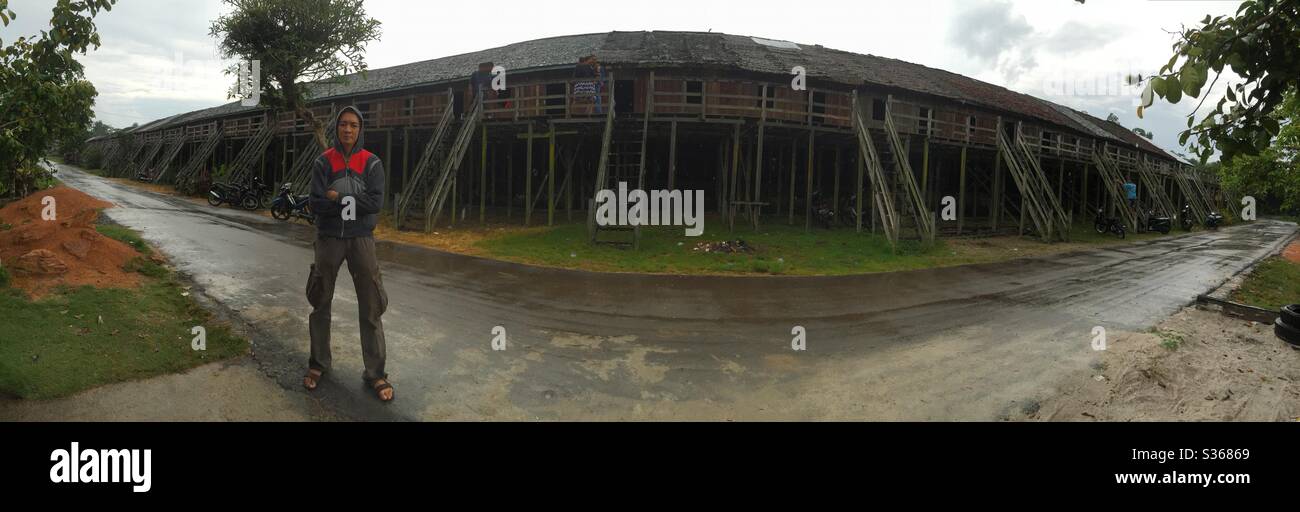 Dayak hi-res stock photography and images - Alamy