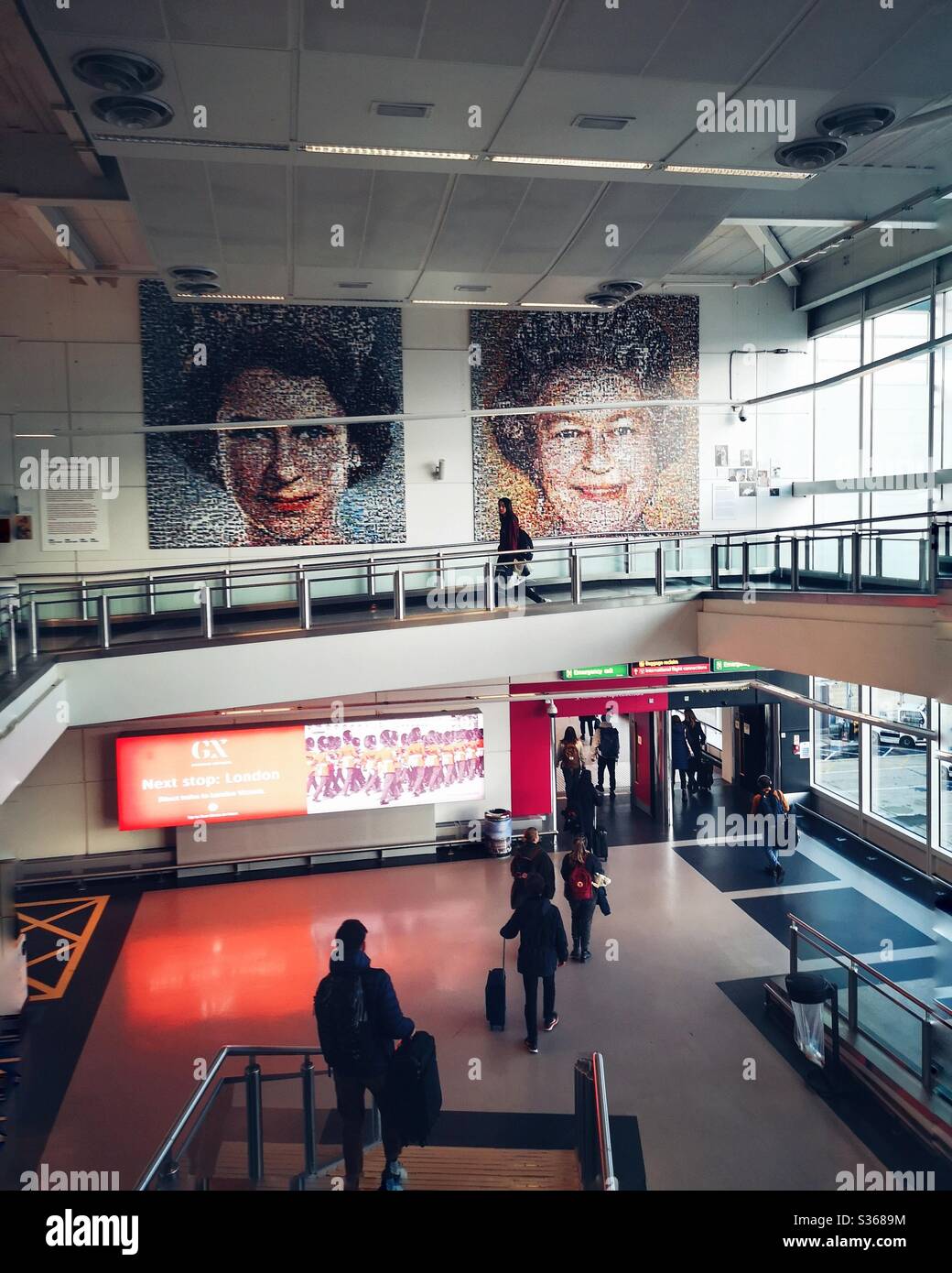 Queen elizabeth ii terminal hi-res stock photography and images - Alamy