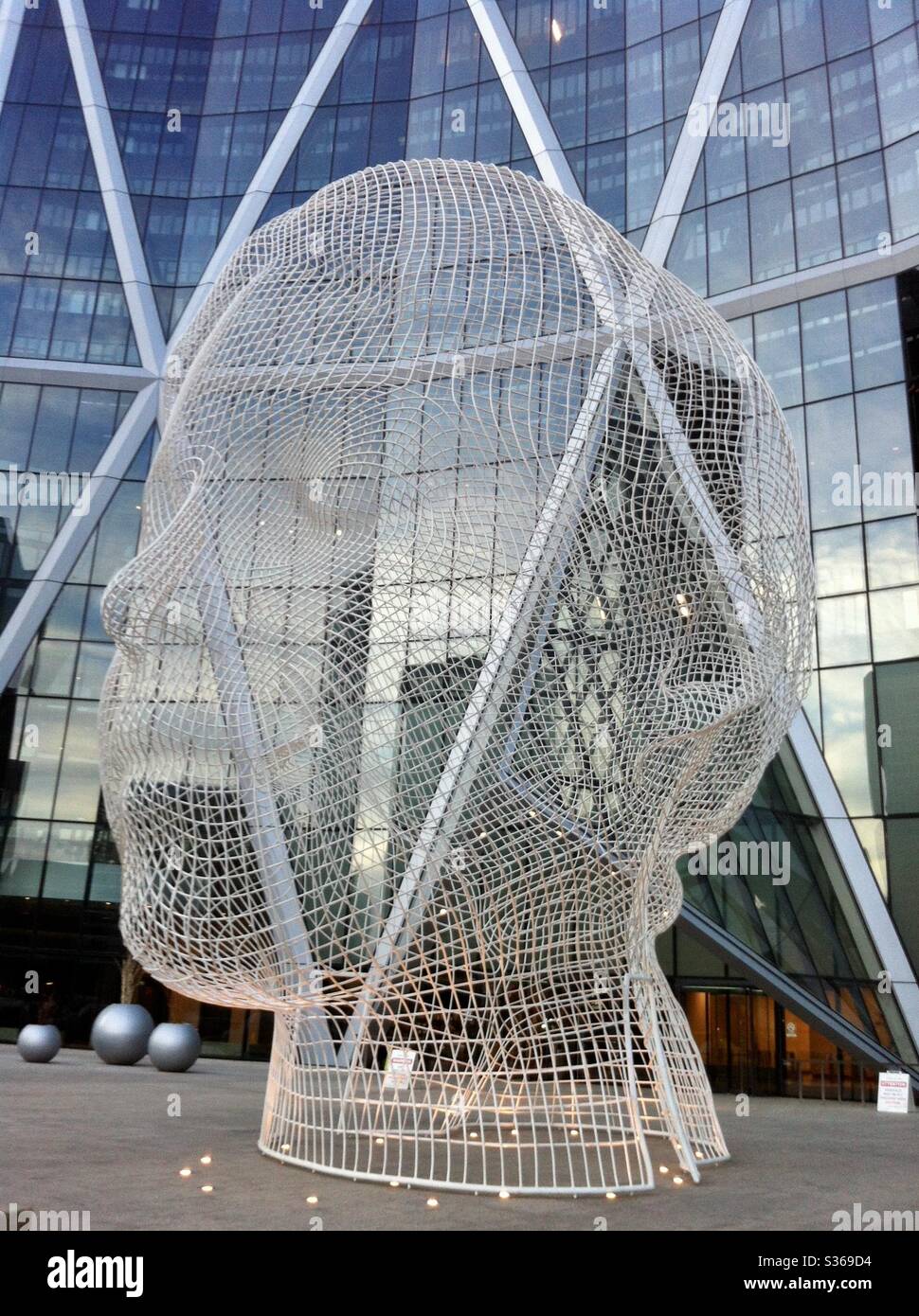 Sculpture modern face hi-res stock photography and images - Alamy