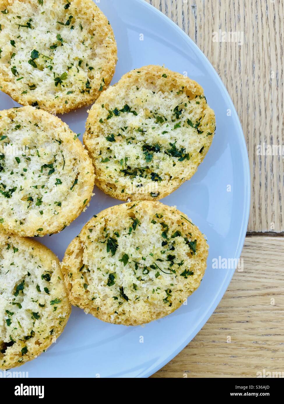 Mini garlic hi-res stock photography and images - Alamy