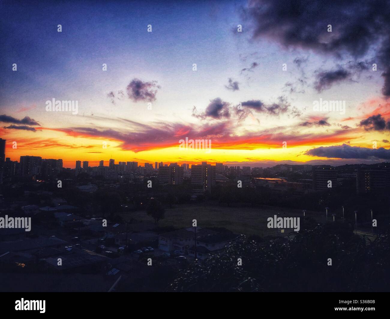 Hawaii sunset orange hi-res stock photography and images - Alamy