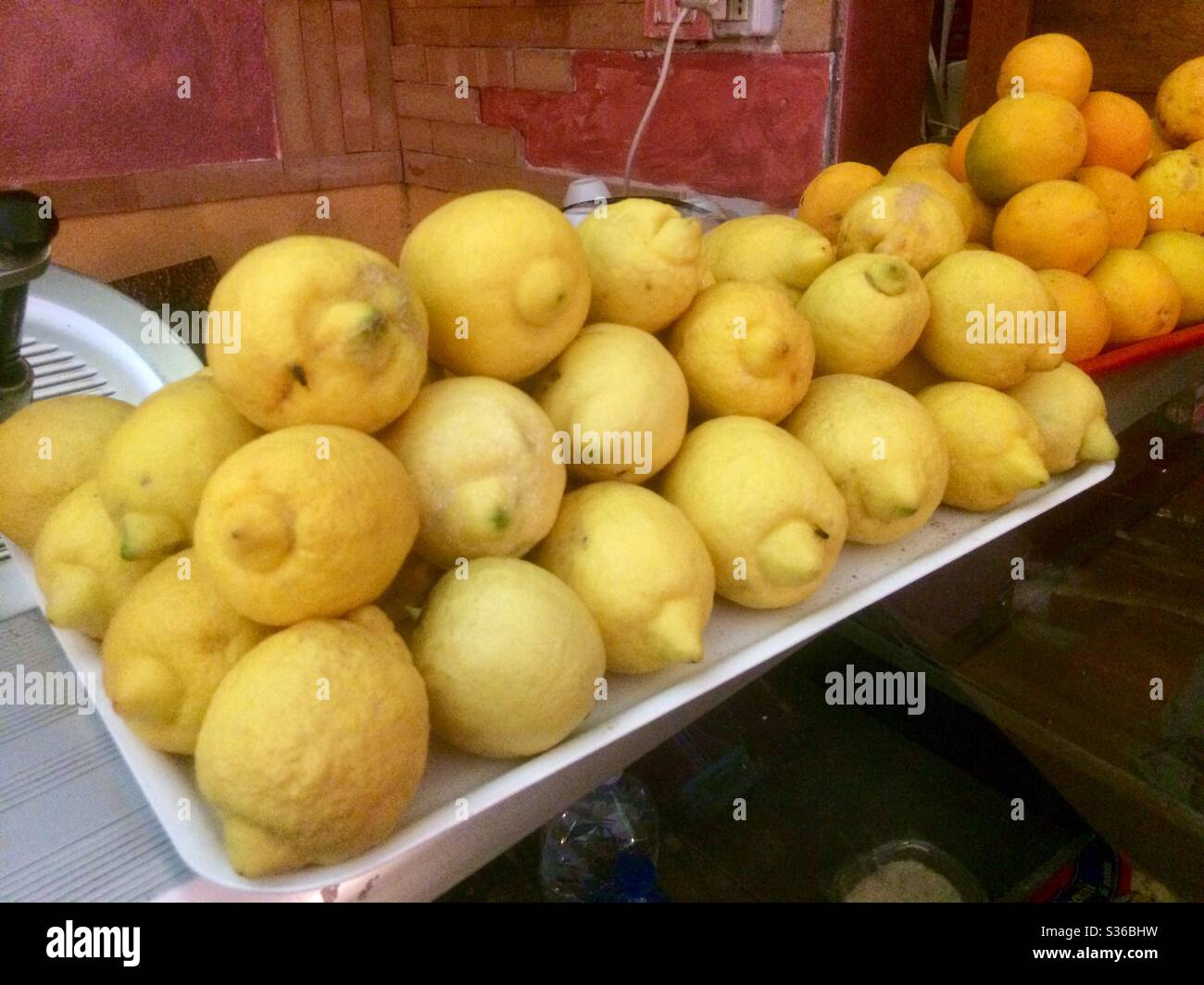 Grocery italy hi-res stock photography and images - Alamy