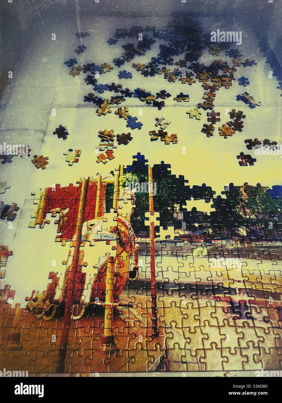 Like a puzzle hi-res stock photography and images - Alamy