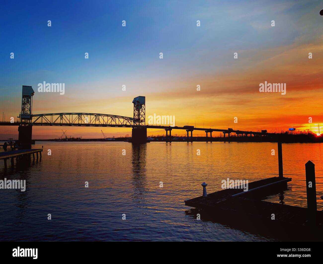 Wilmington north carolina bridge hi-res stock photography and images ...