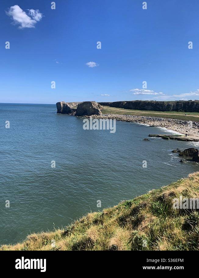 South shields coast hi-res stock photography and images - Alamy
