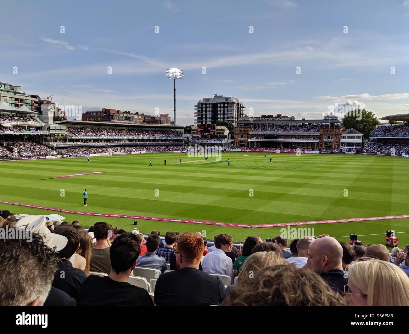 Lords cricket ground hi-res stock photography and images - Alamy