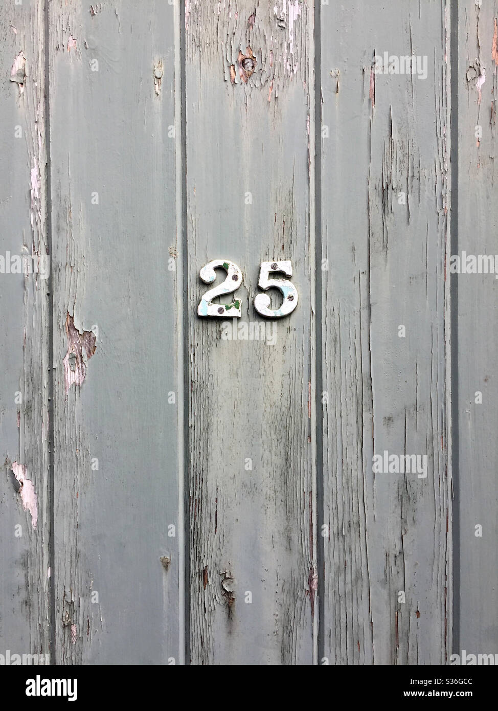 Vertical door planks hi-res stock photography and images - Alamy