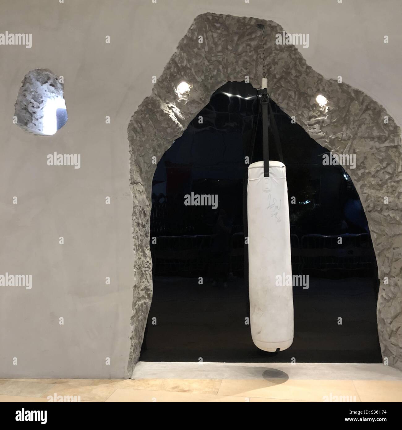 Boxing gym wall hi-res stock photography and images - Alamy