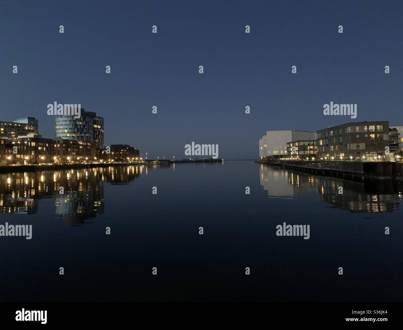 The harbourview hi-res stock photography and images - Alamy