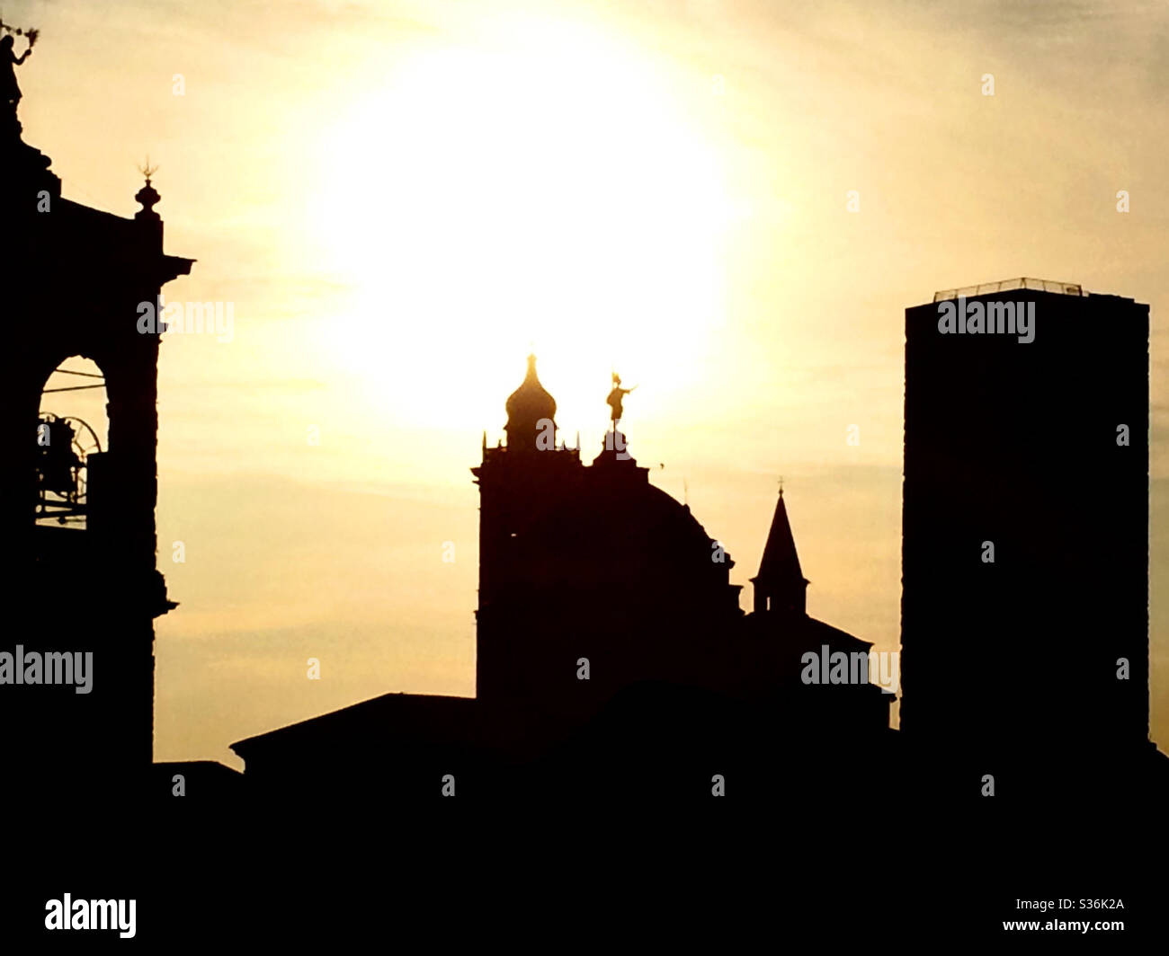 Italian buildings hi-res stock photography and images - Alamy