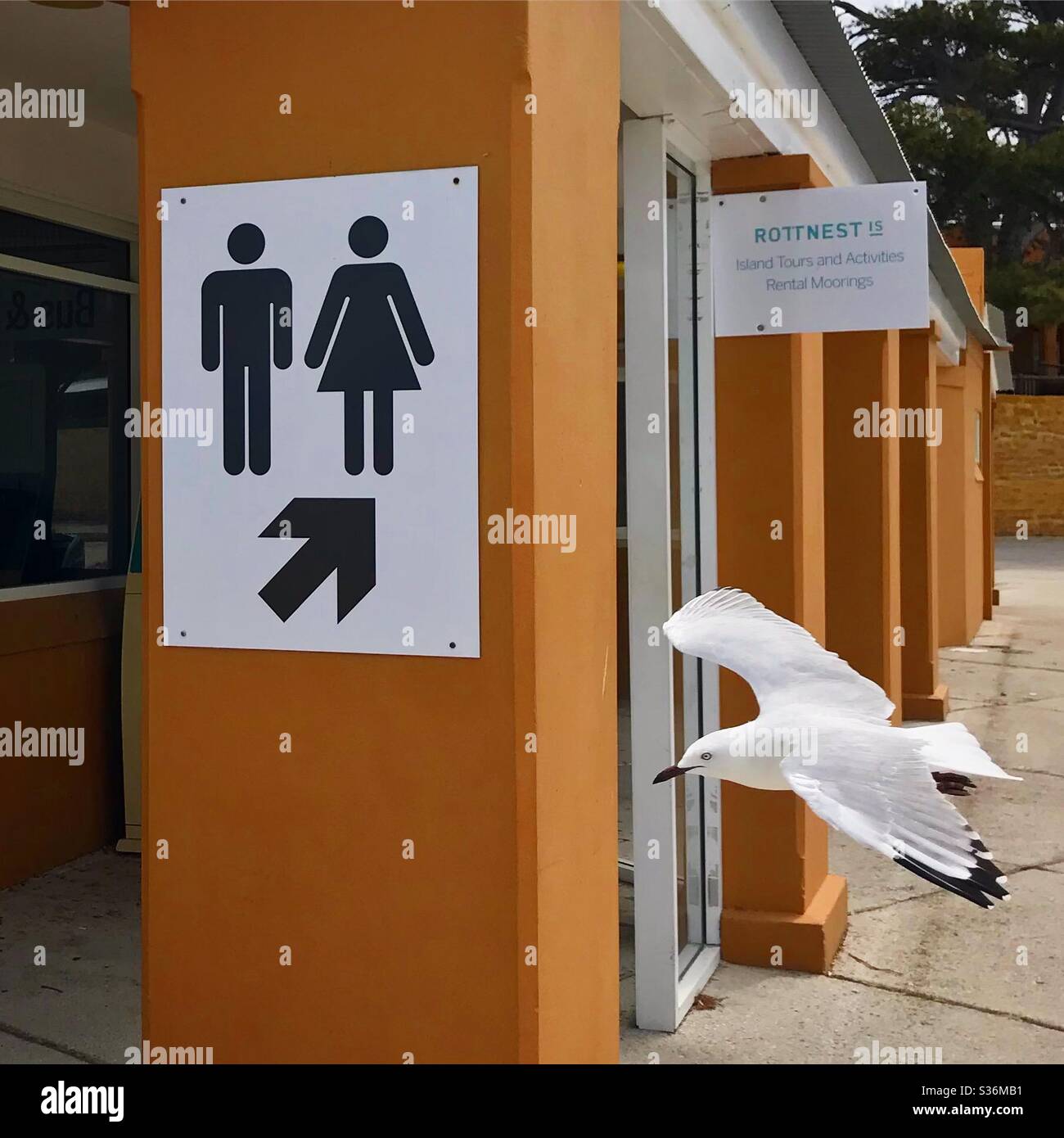 Mens Restroom Sign High Resolution Stock Photography and Images - Alamy