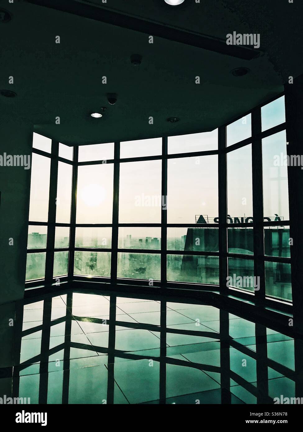 Afternoon building High Resolution Stock Photography and Images - Alamy