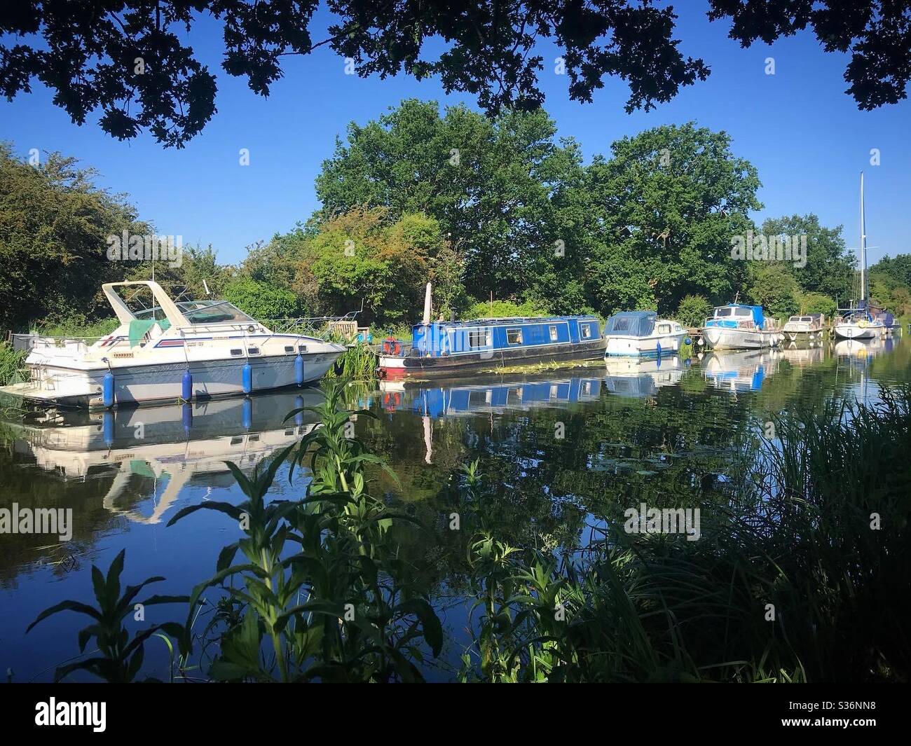 The essex canal hi-res stock photography and images - Alamy