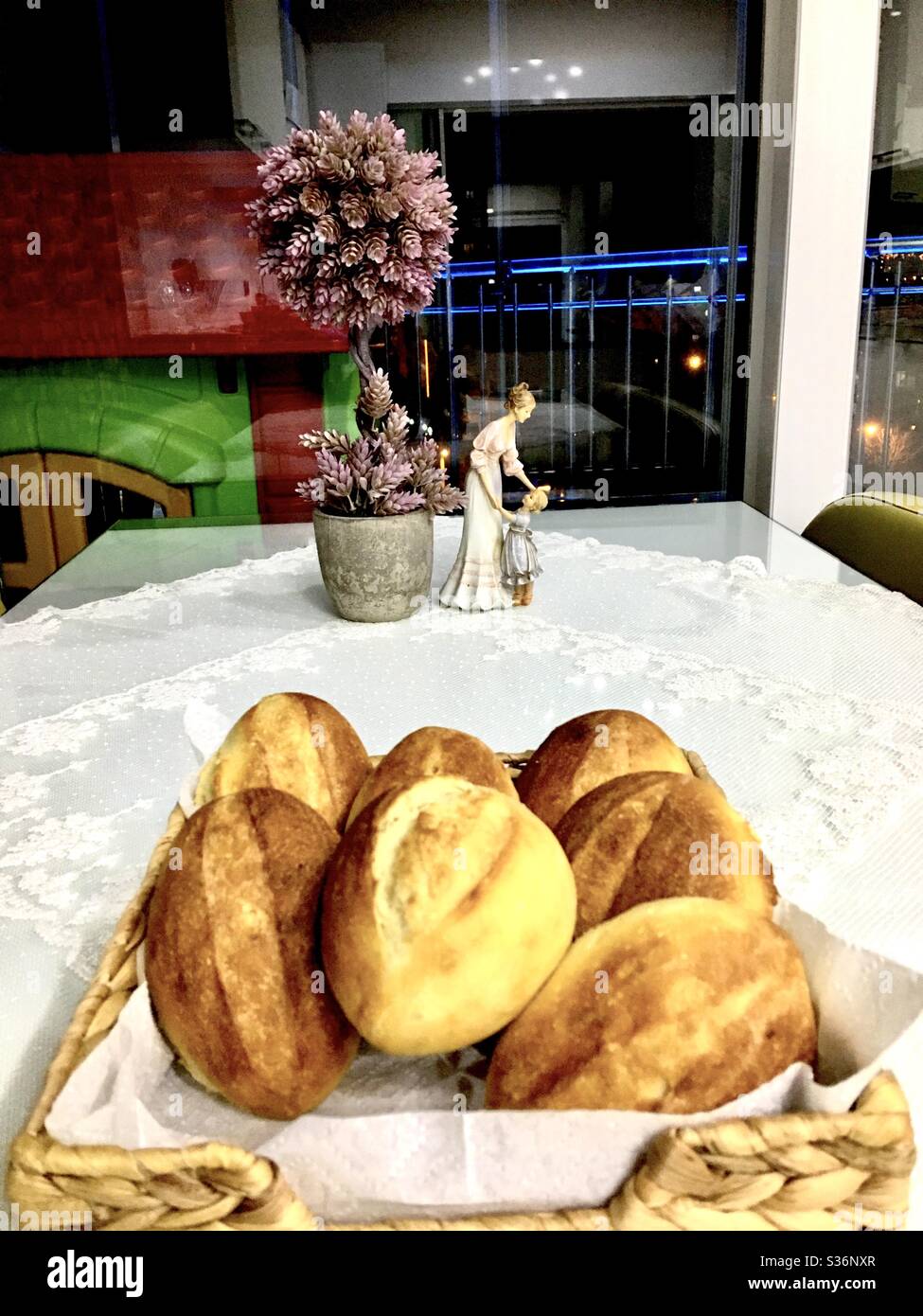 Tiny breads hi-res stock photography and images - Alamy