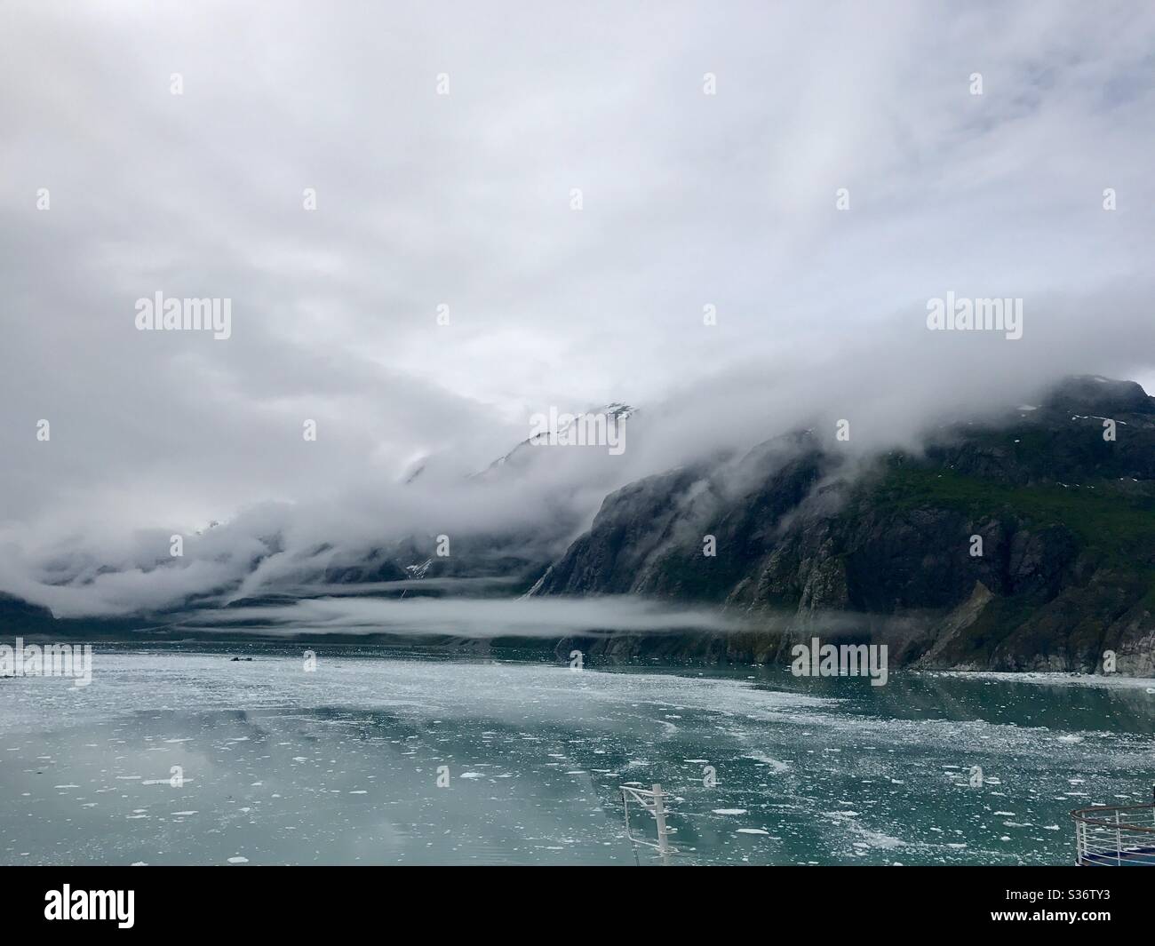 Fog beautiful hi-res stock photography and images - Alamy