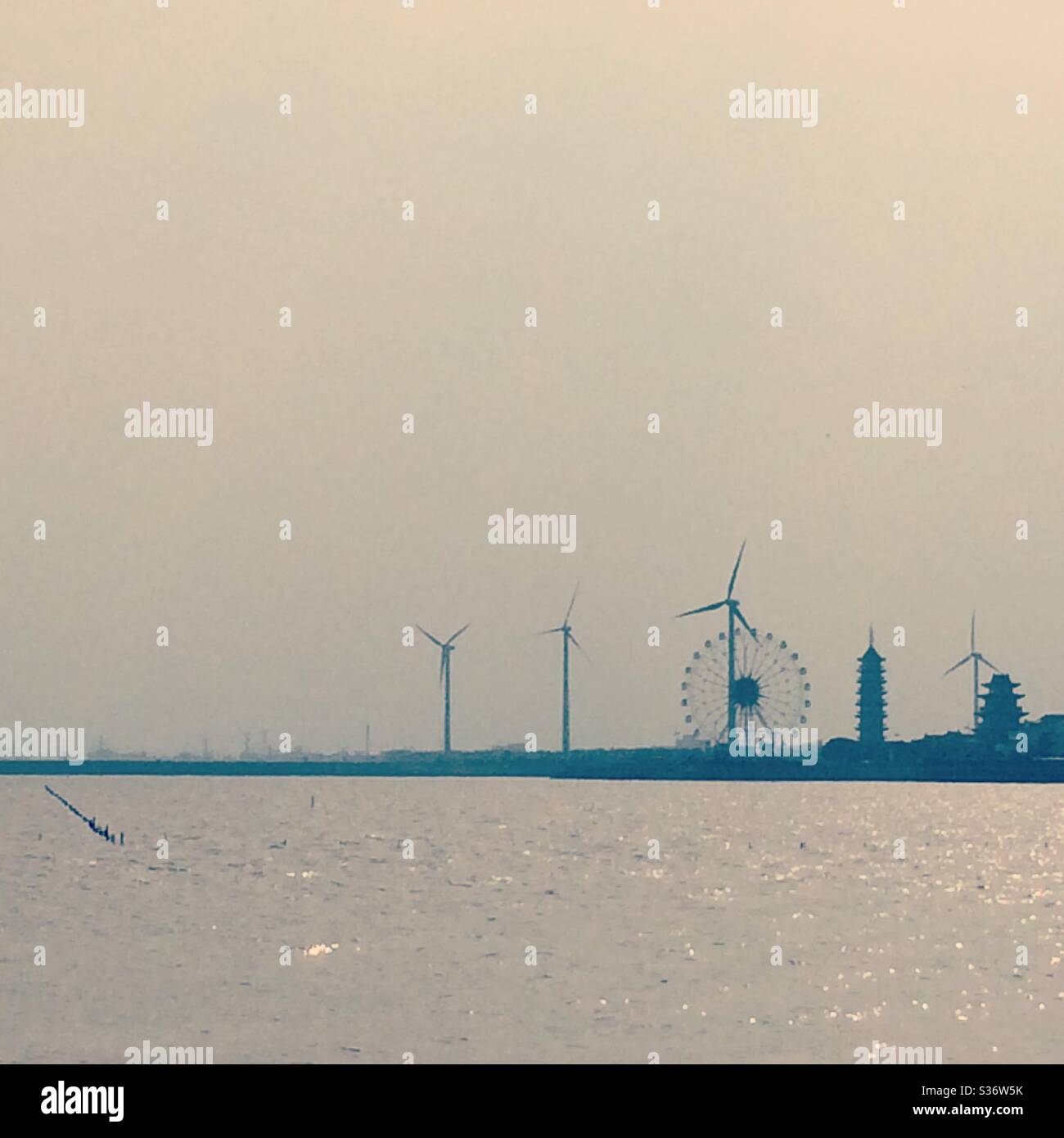 Wheel trap hi-res stock photography and images - Alamy