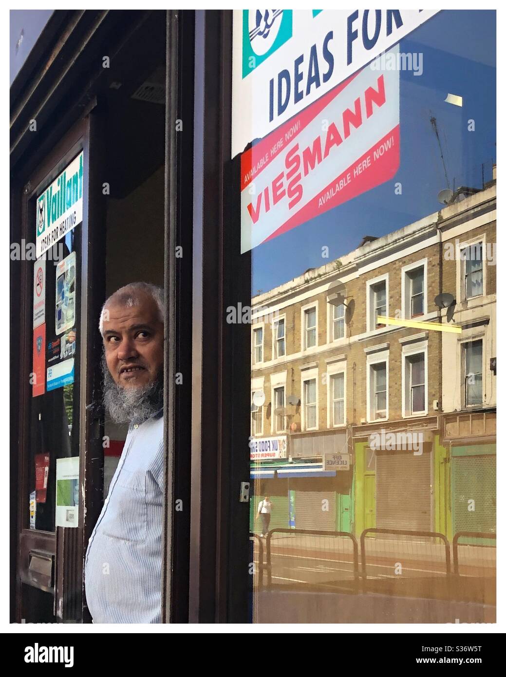 Peaking hi-res stock photography and images - Alamy