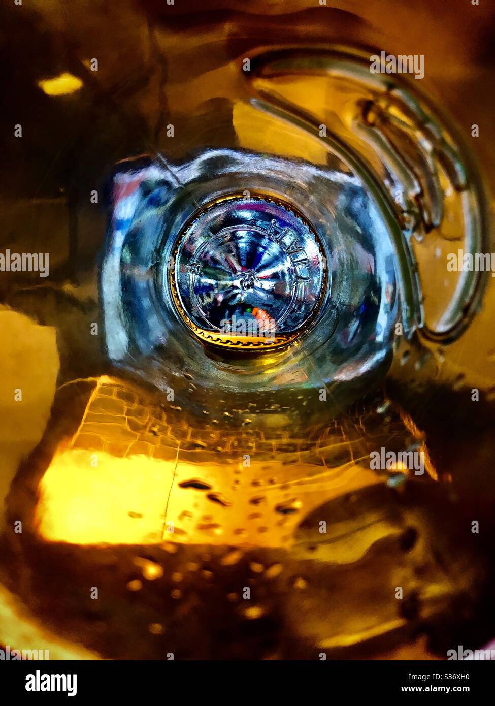 Bottom of computer laptop hi-res stock photography and images - Alamy