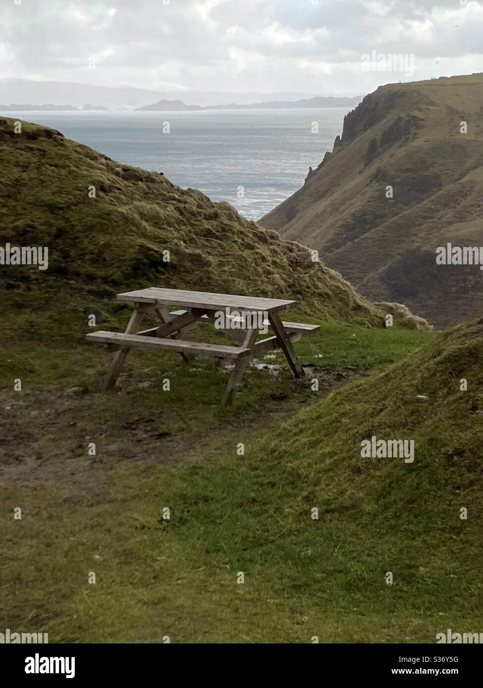 Picnic view hi-res stock photography and images - Alamy