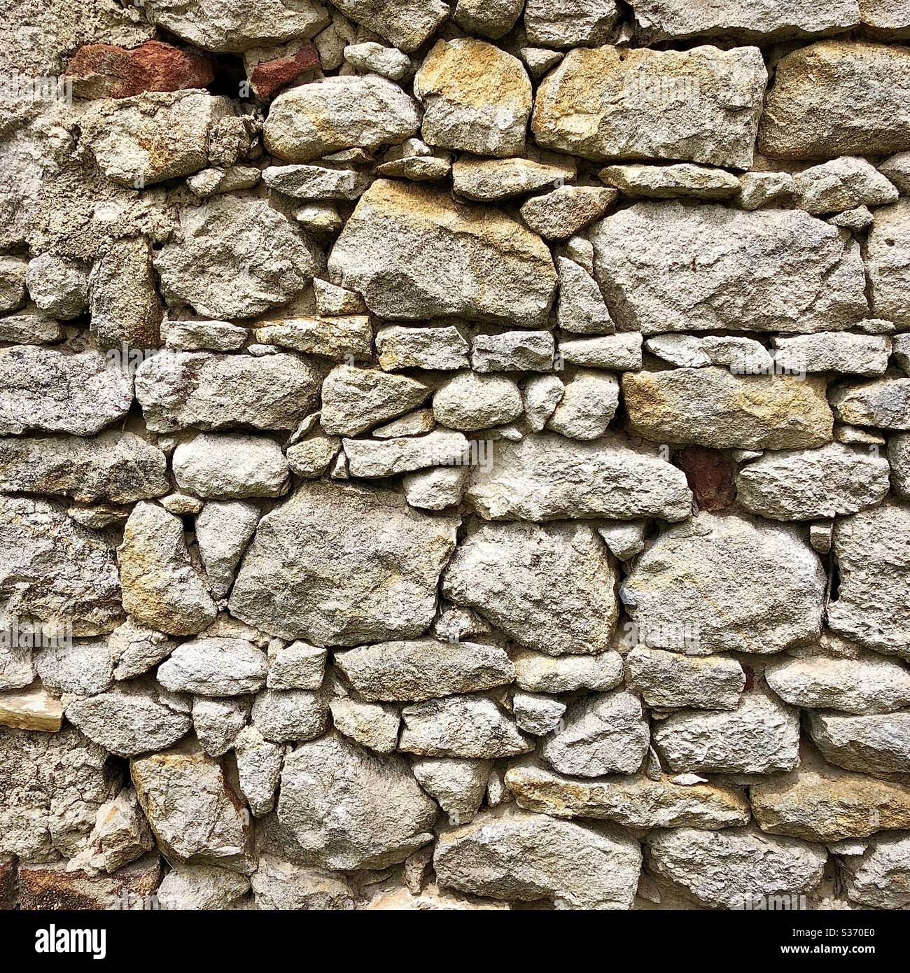 Random stone wall hi-res stock photography and images - Alamy