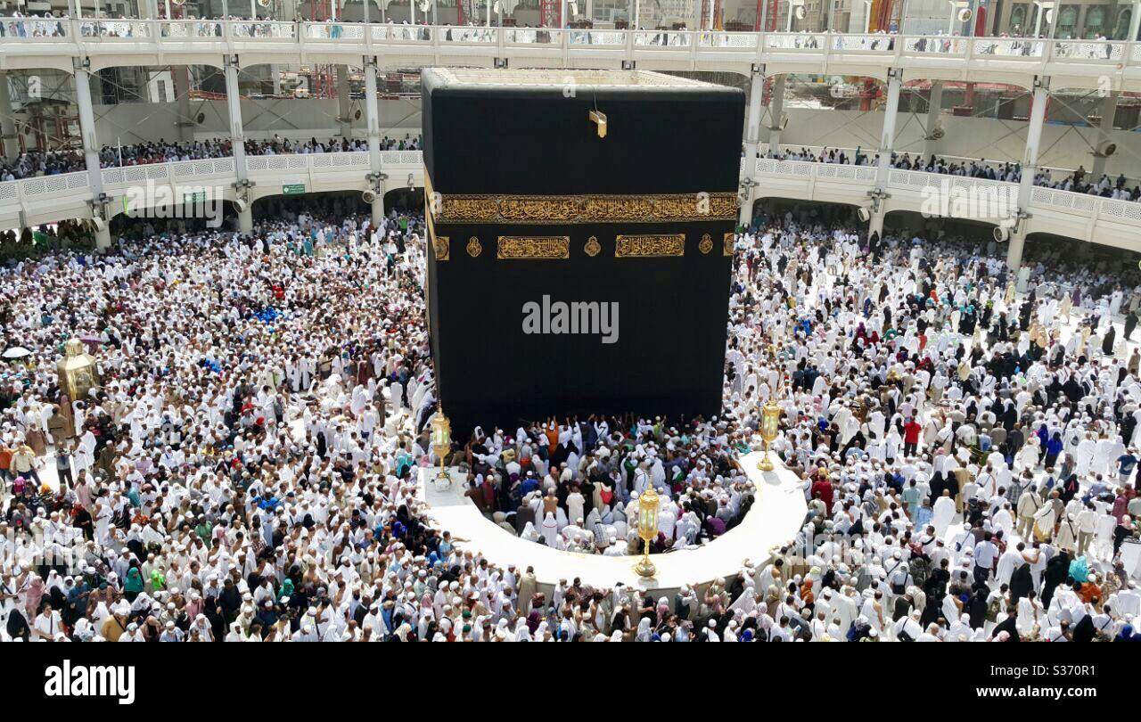 Mecca pilgrim kaaba hi-res stock photography and images - Alamy