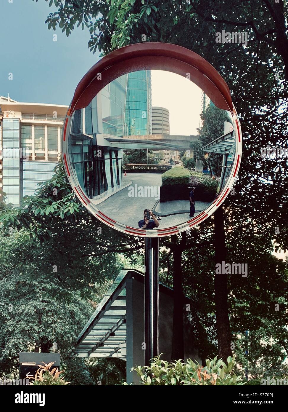 Miror miror hi-res stock photography and images - Alamy