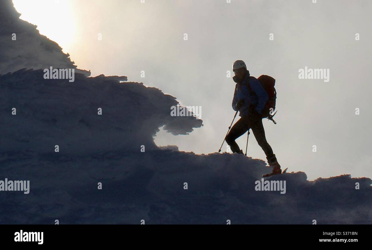 Mountain and wave hi-res stock photography and images - Alamy