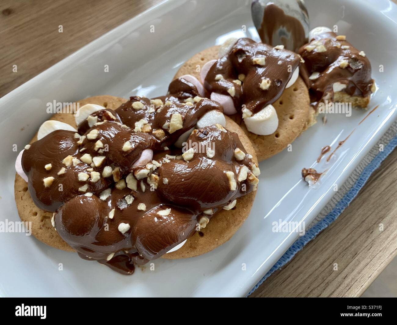 Digestives hi-res stock photography and images - Alamy