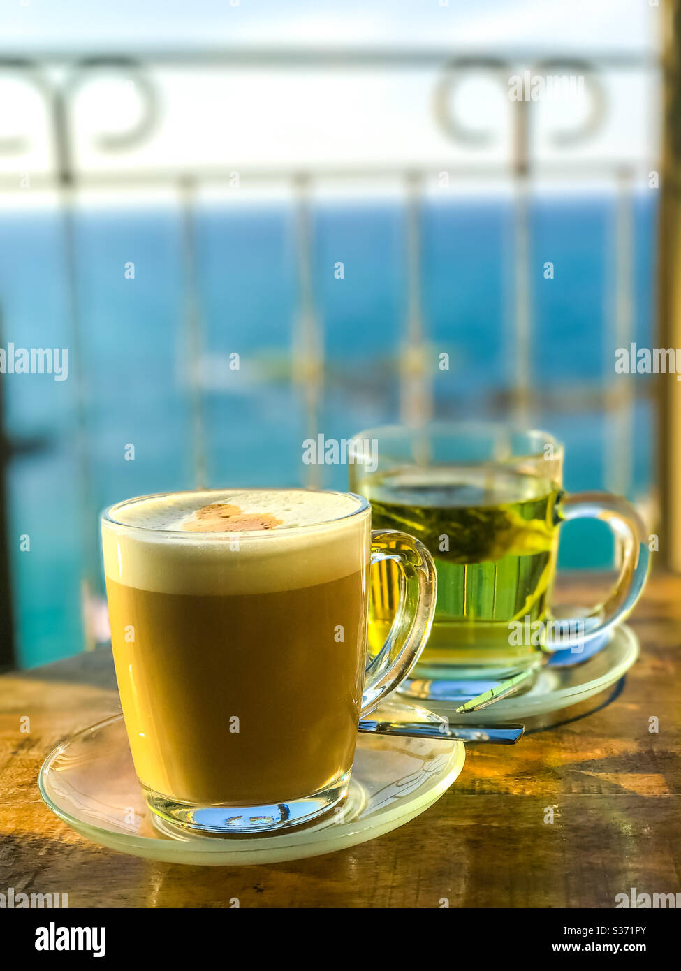 Seaside tea hi-res stock photography and images - Alamy