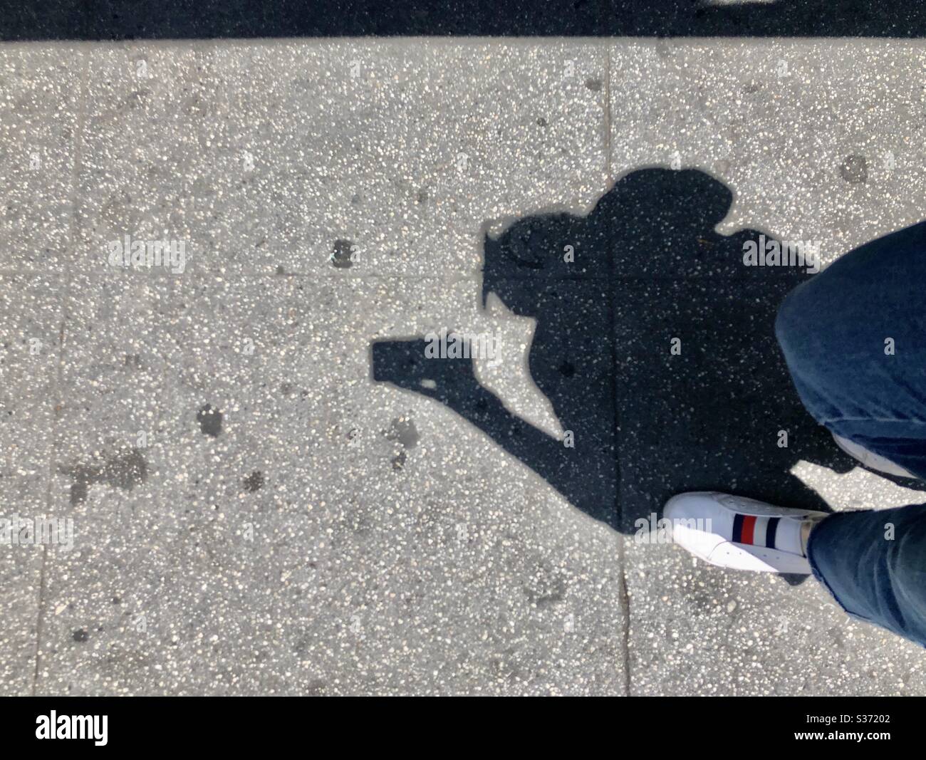 Shadow ally hi-res stock photography and images - Alamy