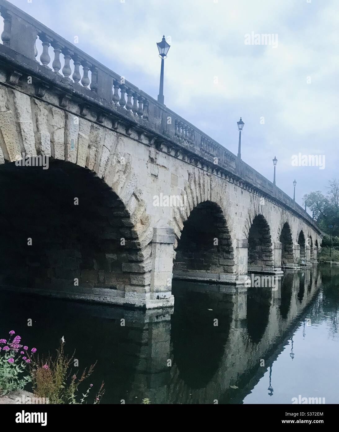Maidenhead bridge river thames hi-res stock photography and images - Alamy