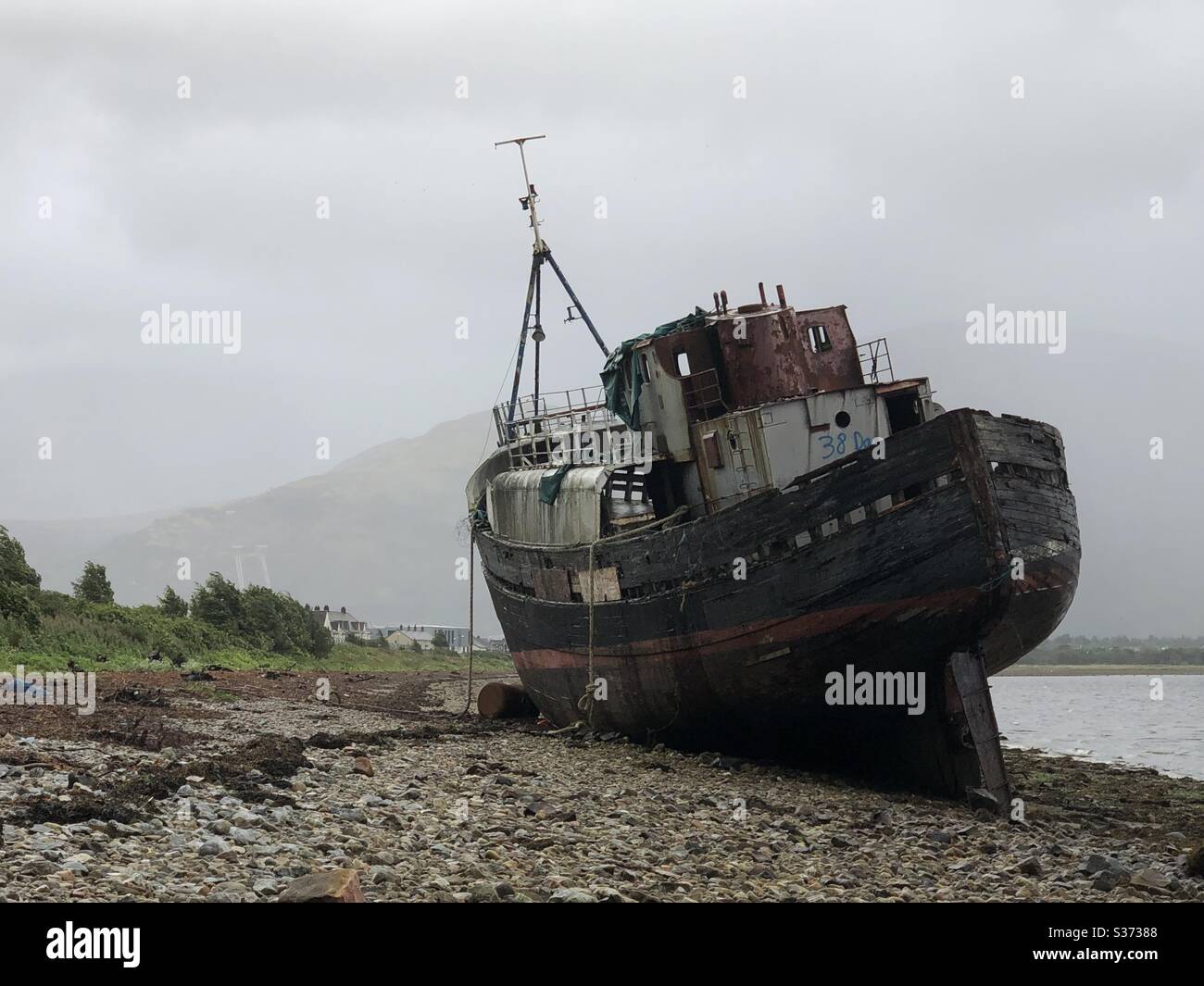 Wreck of a ship hi-res stock photography and images - Alamy
