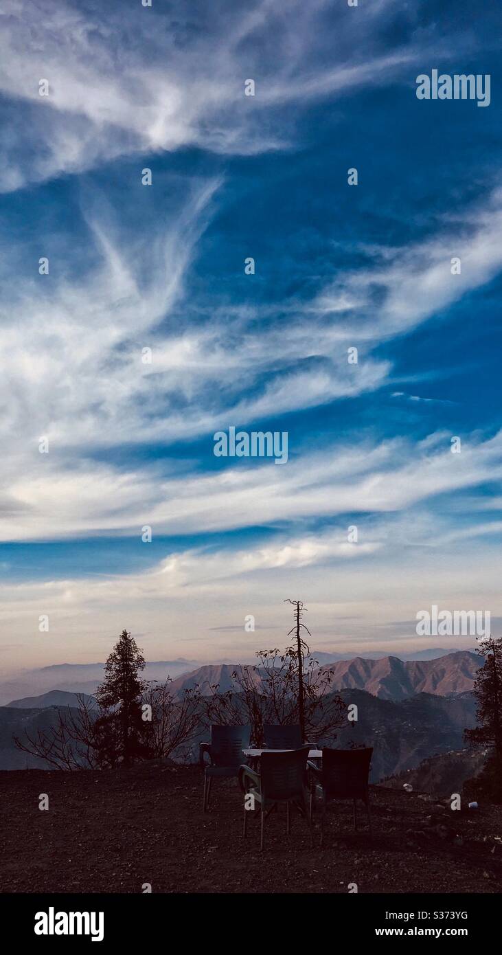 The mountains of murree hi-res stock photography and images - Alamy