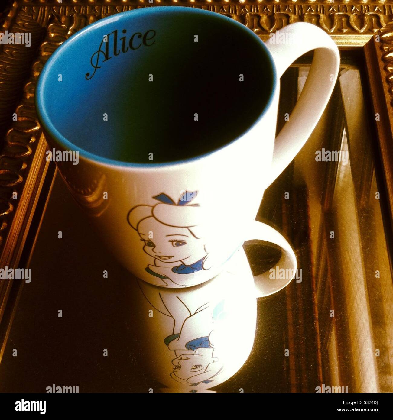 Alice mirror hi-res stock photography and images - Alamy