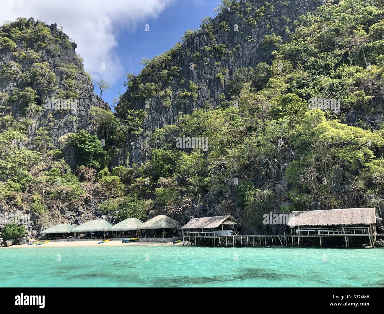 Philippines hut hi-res stock photography and images - Alamy