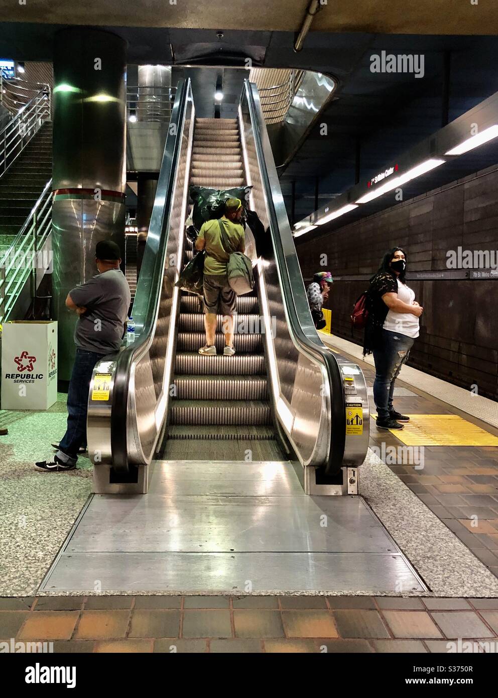 Los Angeles Metro B76