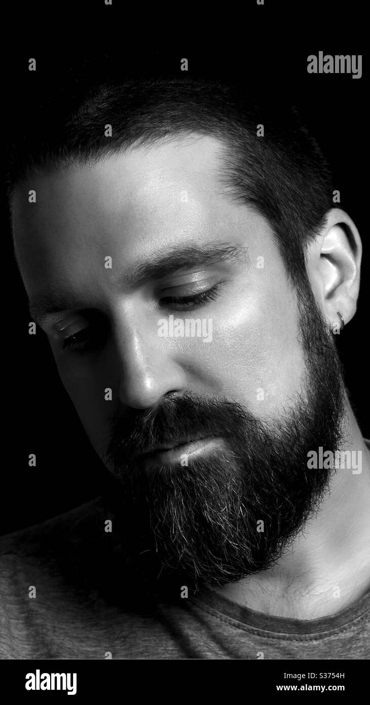 Bearded Man in Black & White Stock Photo - Alamy