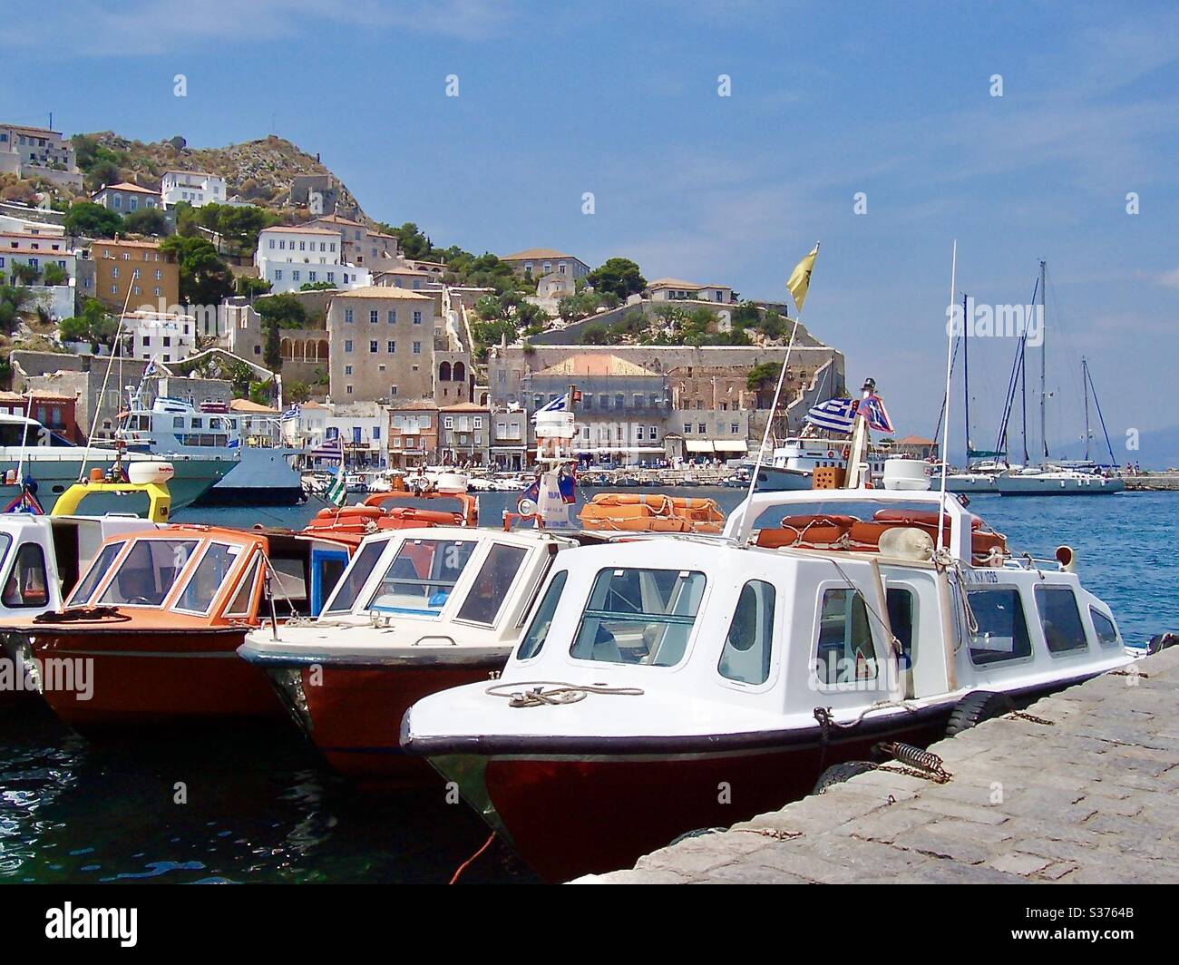 Gulf of idhra hi-res stock photography and images - Alamy