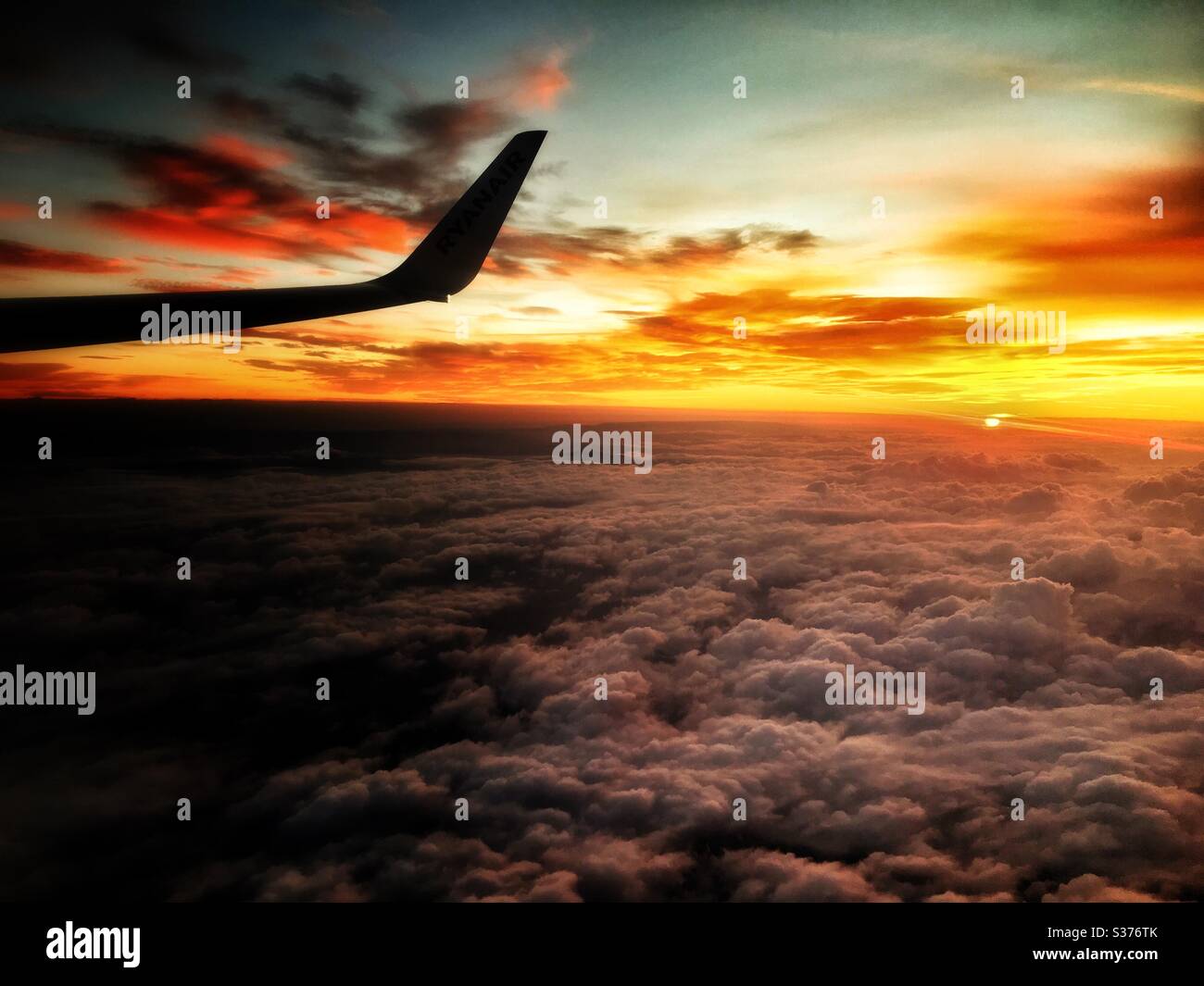 High level sunset hi-res stock photography and images - Alamy