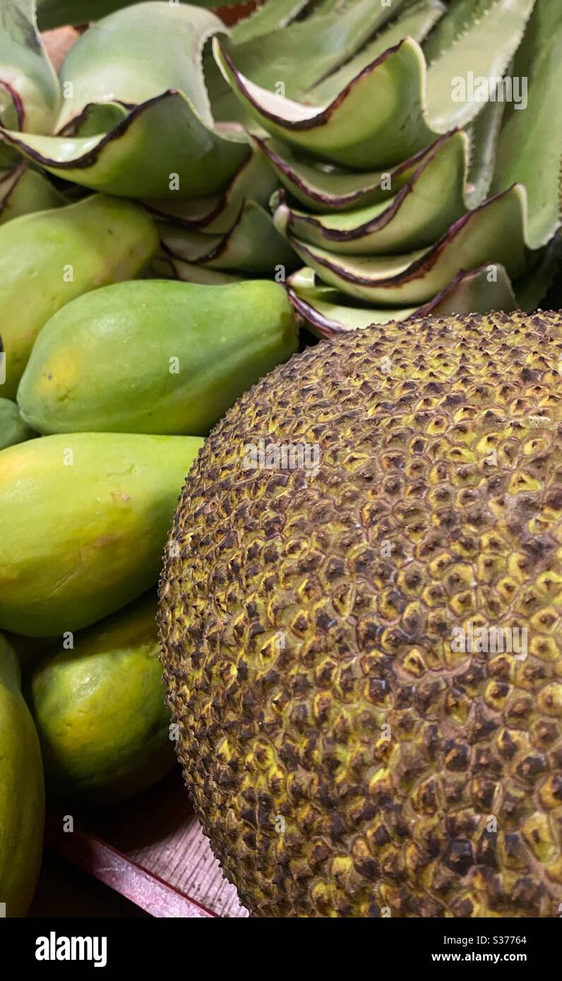 King fruit hi-res stock photography and images - Alamy
