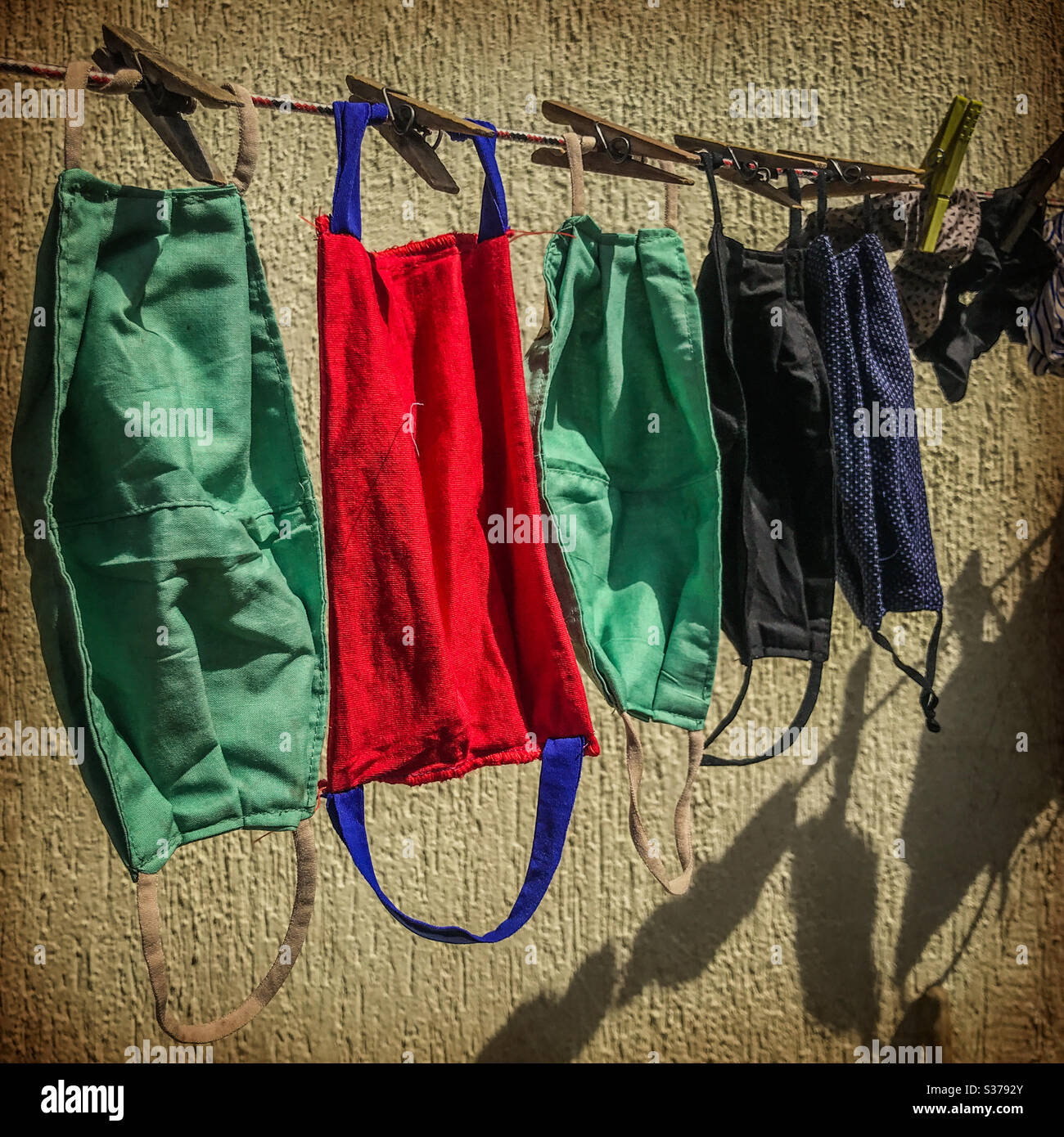 Washing mask hi-res stock photography and images - Alamy