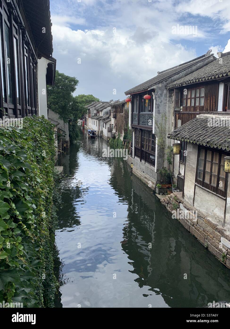 China water hi-res stock photography and images - Alamy