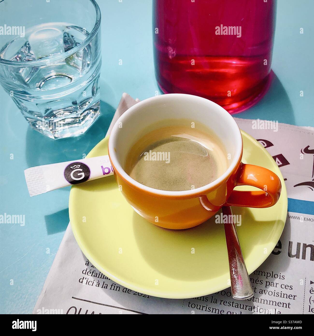 Orange le monde hi-res stock photography and images - Alamy